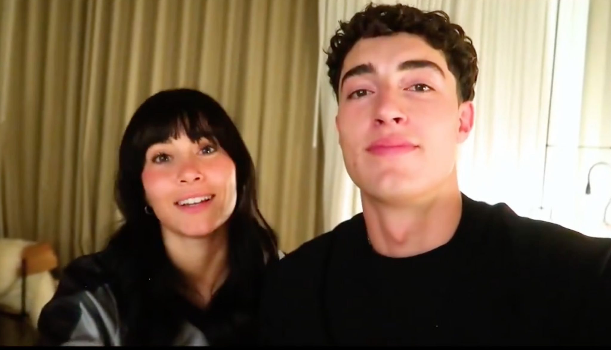 Aitana, de nuevo en un vídeo del youtuber YoSoyPlex