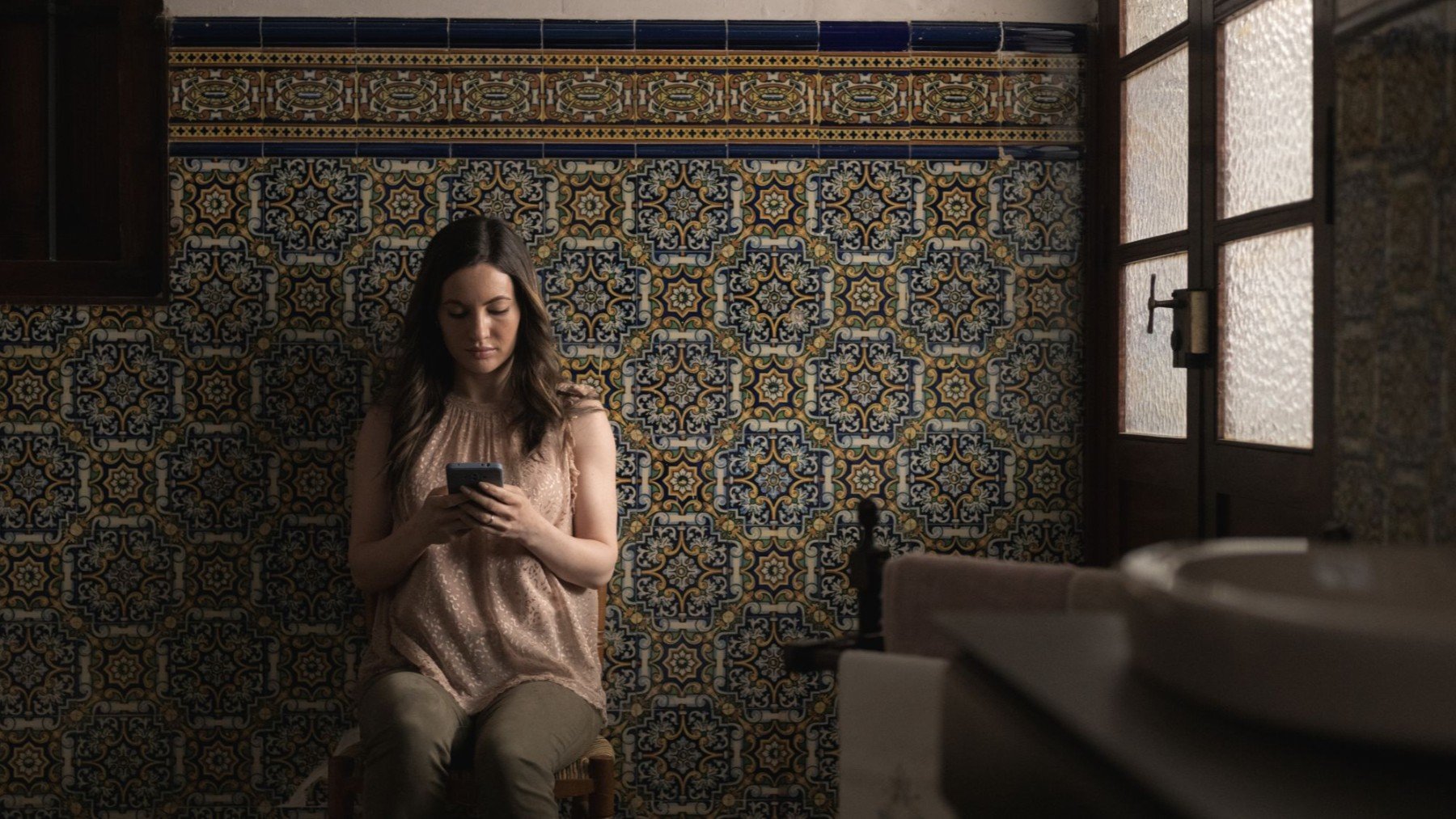 'La viuda negra': tráiler, sinopsis y fecha de estreno del thriller ...