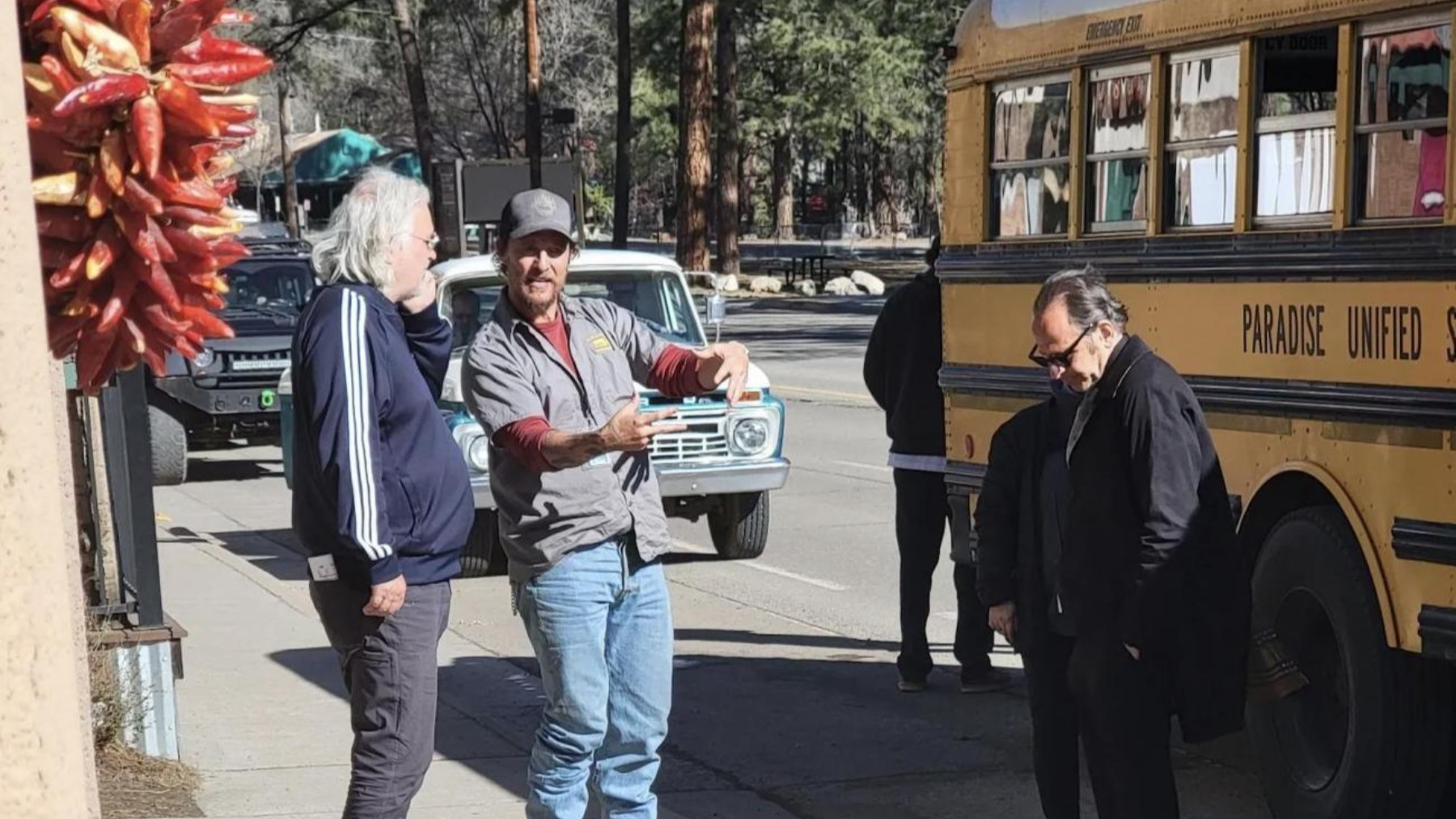 Tráiler de 'The Lost Bus': Matthew McConaughey es un conductor de ...