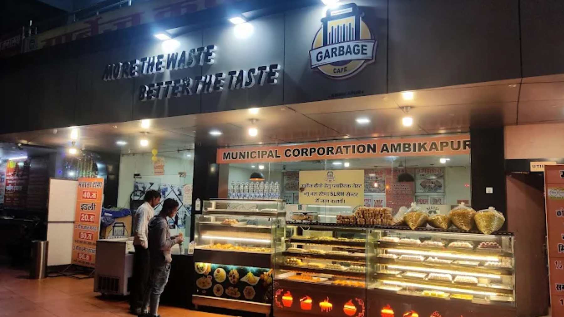 Comida caliente por plásticos: los 'garbage café' se multiplican en La ...