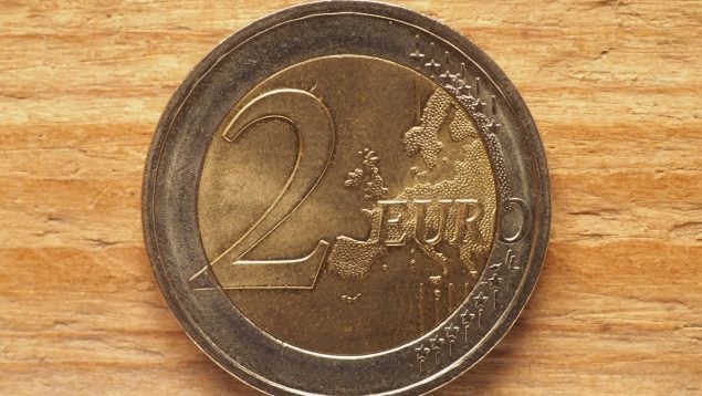 Vale más de 1.000 euros: la moneda de 2 € que llevas en tu cartera y no ...