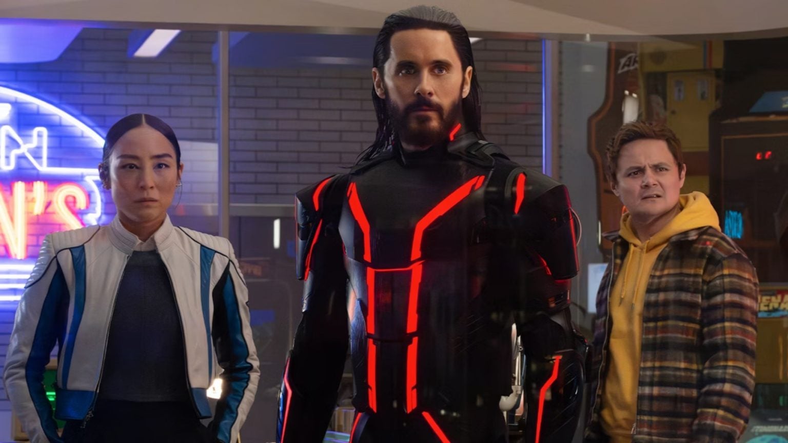 Estrenos de la cartelera: El regreso de TRON, el final de Downton Abbey ...