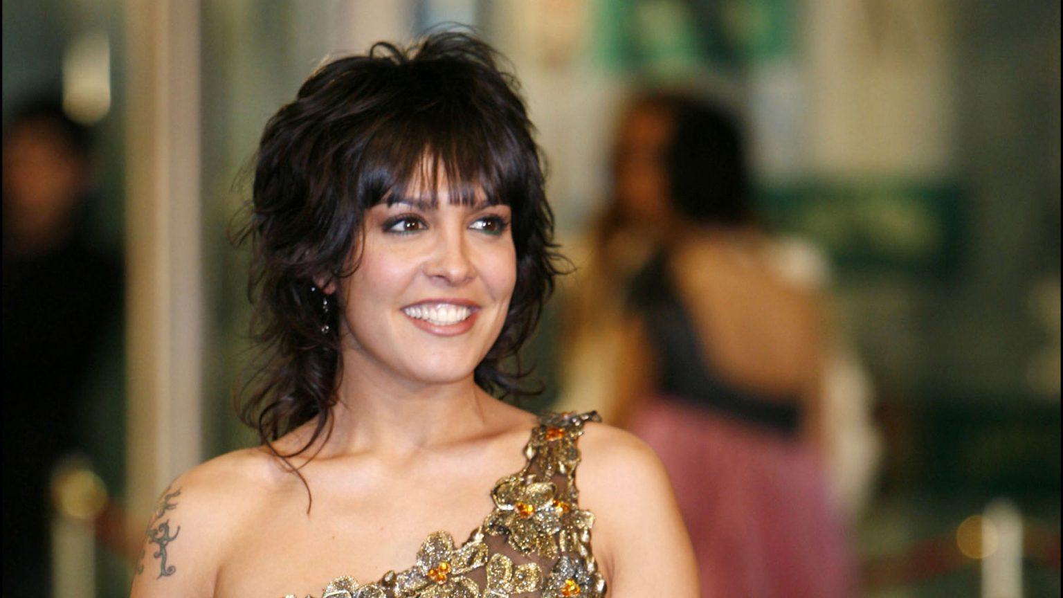 El impresionante cambio físico de Lorena Castell tras más de 20 años ...
