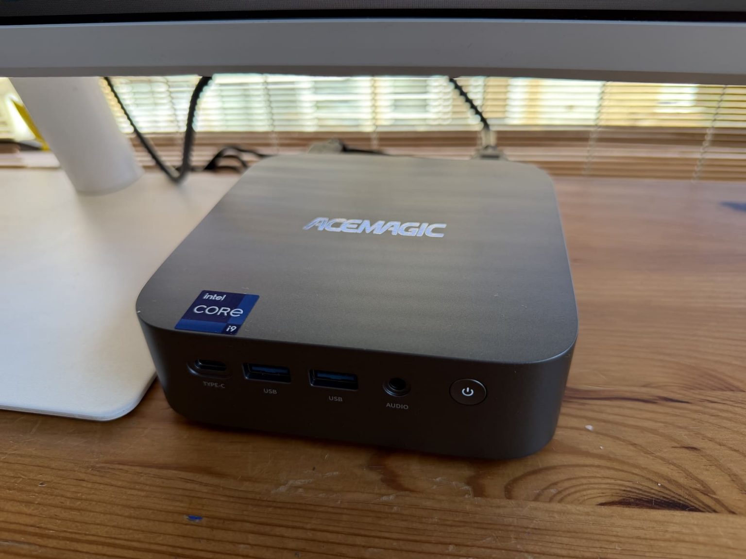 ACEMAGIC Matrix Mini M1, el mini PC compacto que he estado usando estos ...