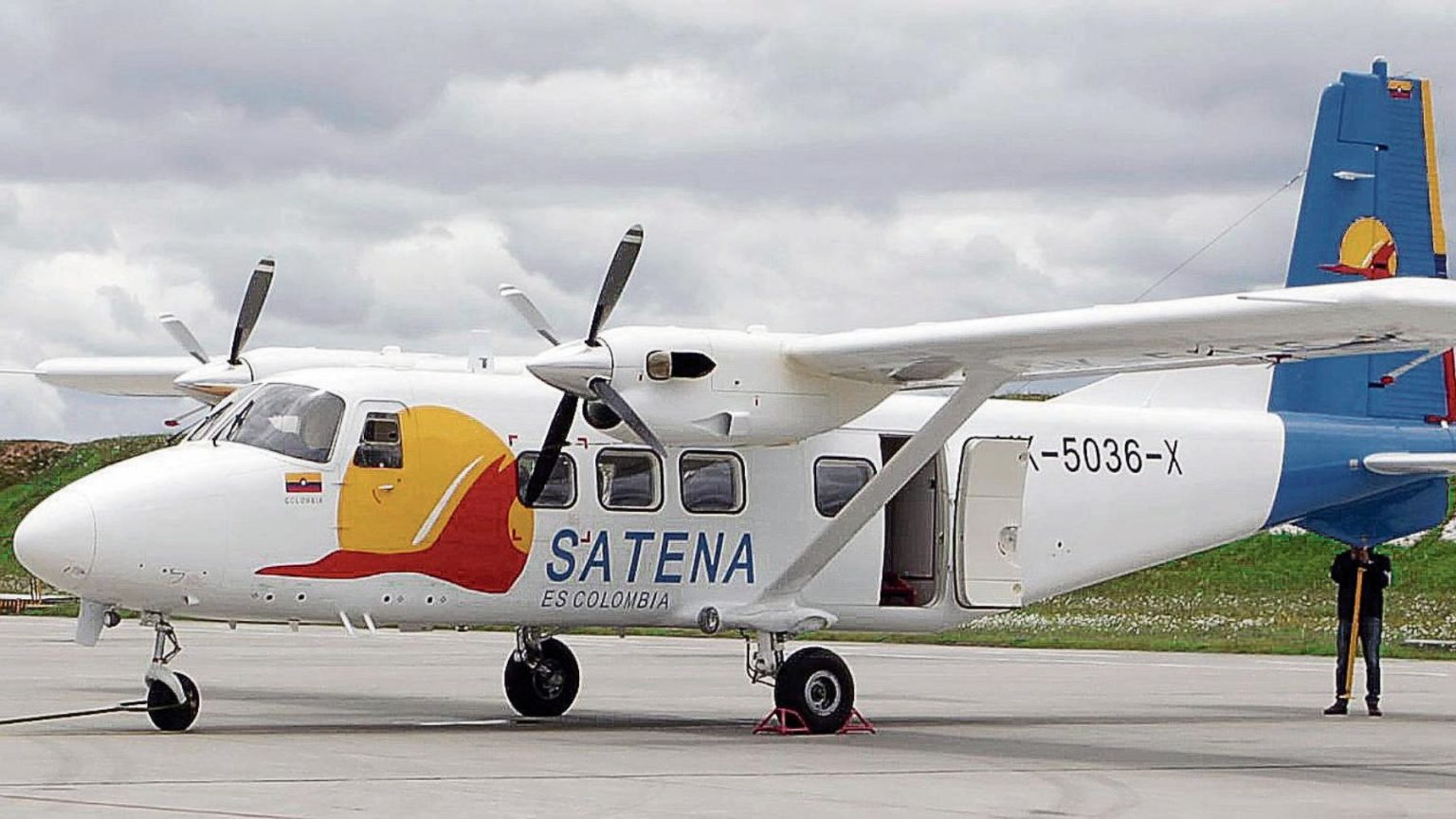 Impactante imagen de cómo quedó un avión tras estrellarse en Colombia y ...