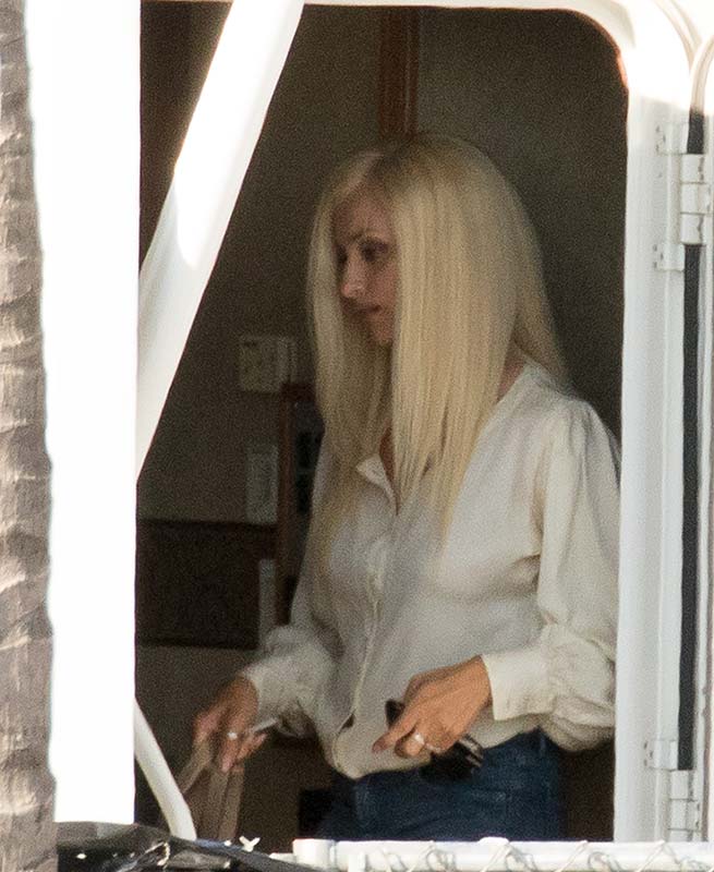 Penélope Cruz cambia de look para ser Donatella Versace