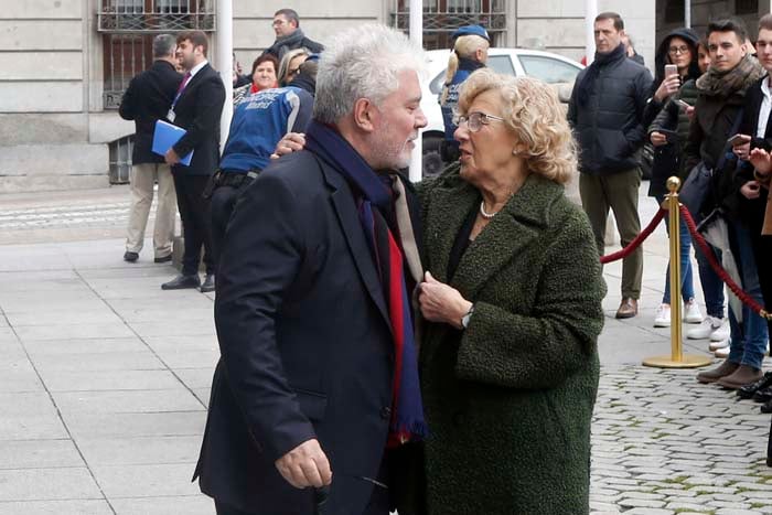 Lluvia de estrellas en el reconocimiento de Raphael y Pedro Almodóvar ...
