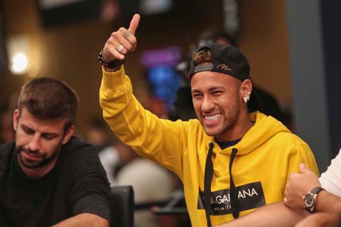 Piqué y Neymar se pasan al póker y presumen de amistad