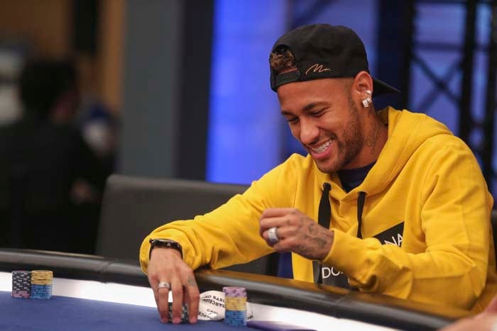 Piqué y Neymar se pasan al póker y presumen de amistad