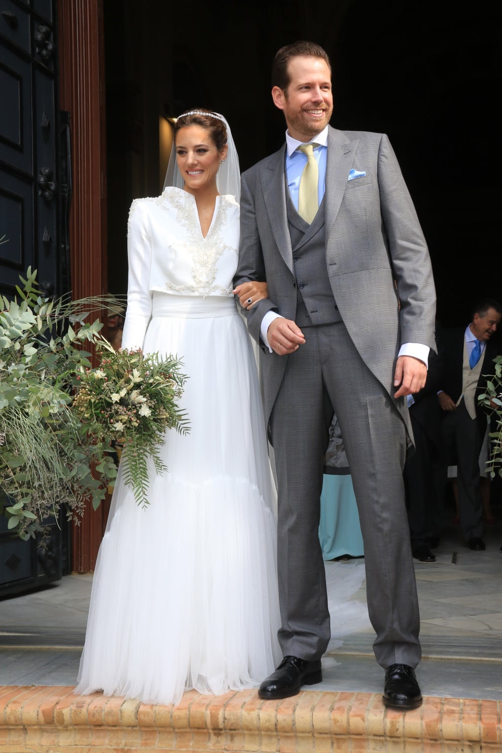 Nuria González y Nieves Álvarez deslumbran de boda en Sevilla