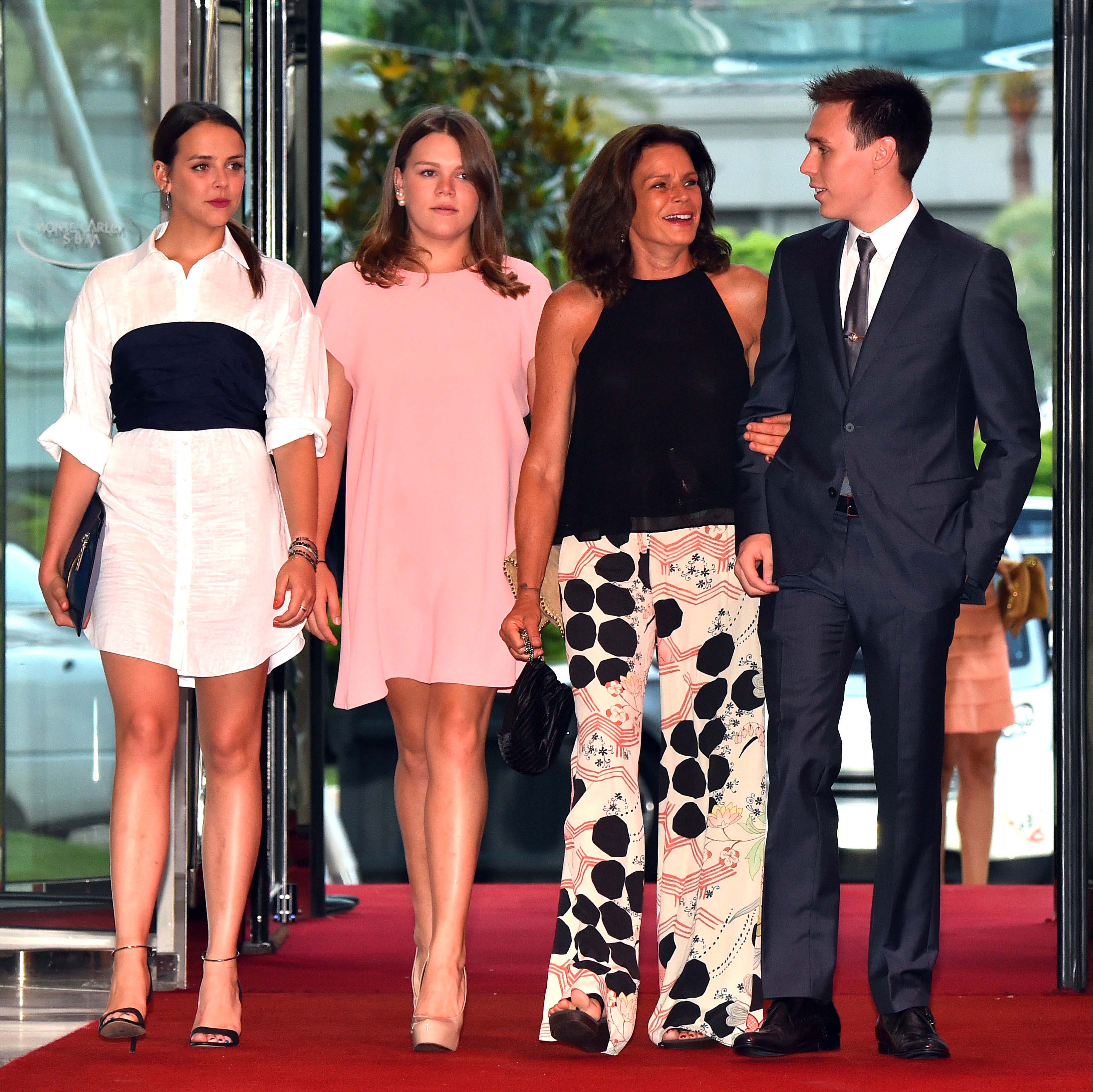 Estefanía de Mónaco: El espectacular cambio físico de su hija Camille ...