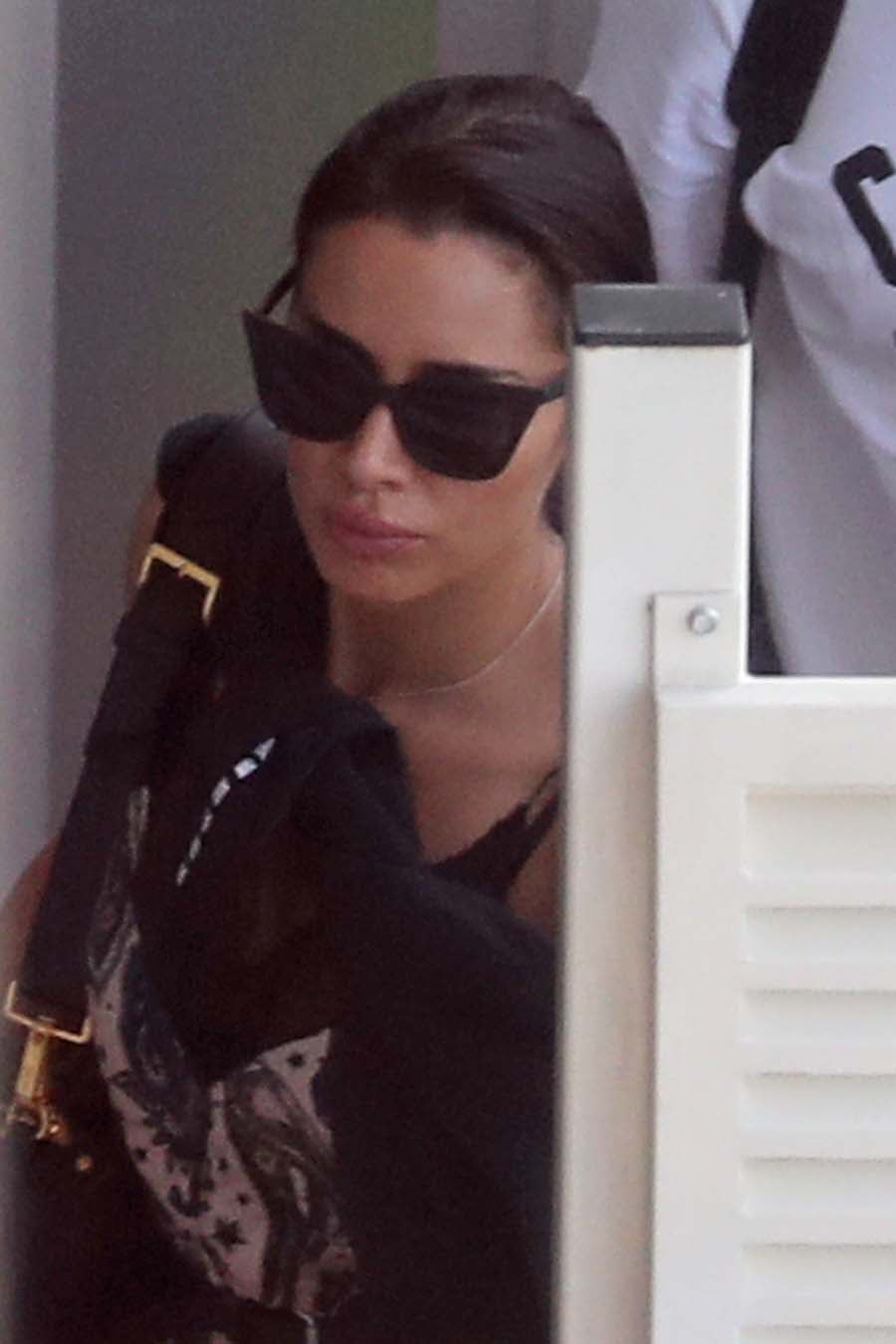 ¿Por qué se tapa la cara Pilar Rubio a la vuelta de su luna de miel?