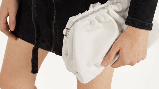 Moda: Bershka clona el bolso del momento y cuesta menos de 13 euros