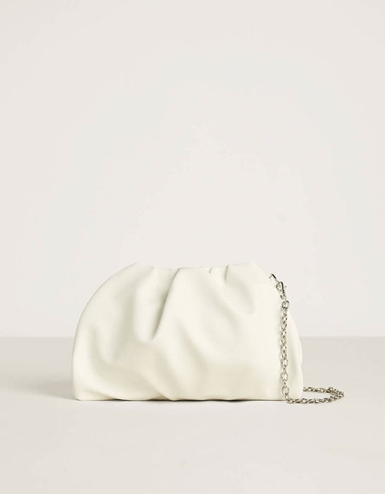 Moda: Bershka clona el bolso del momento y cuesta menos de 13 euros