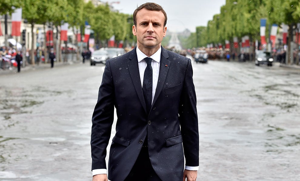 Macron cambia de sastre y paga cara su apuesta por la moda francesa