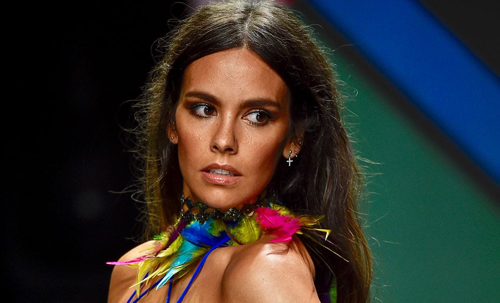 El impactante look de Pedroche para felicitar la Navidad - Look