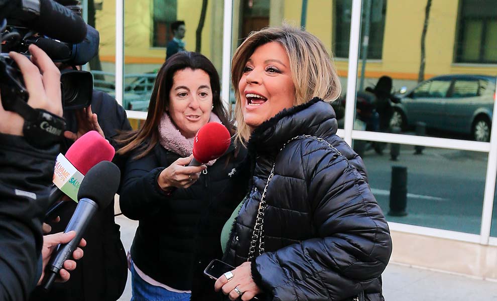 Primeras palabras de Terelu Campos tras acudir precipitadamente al ...