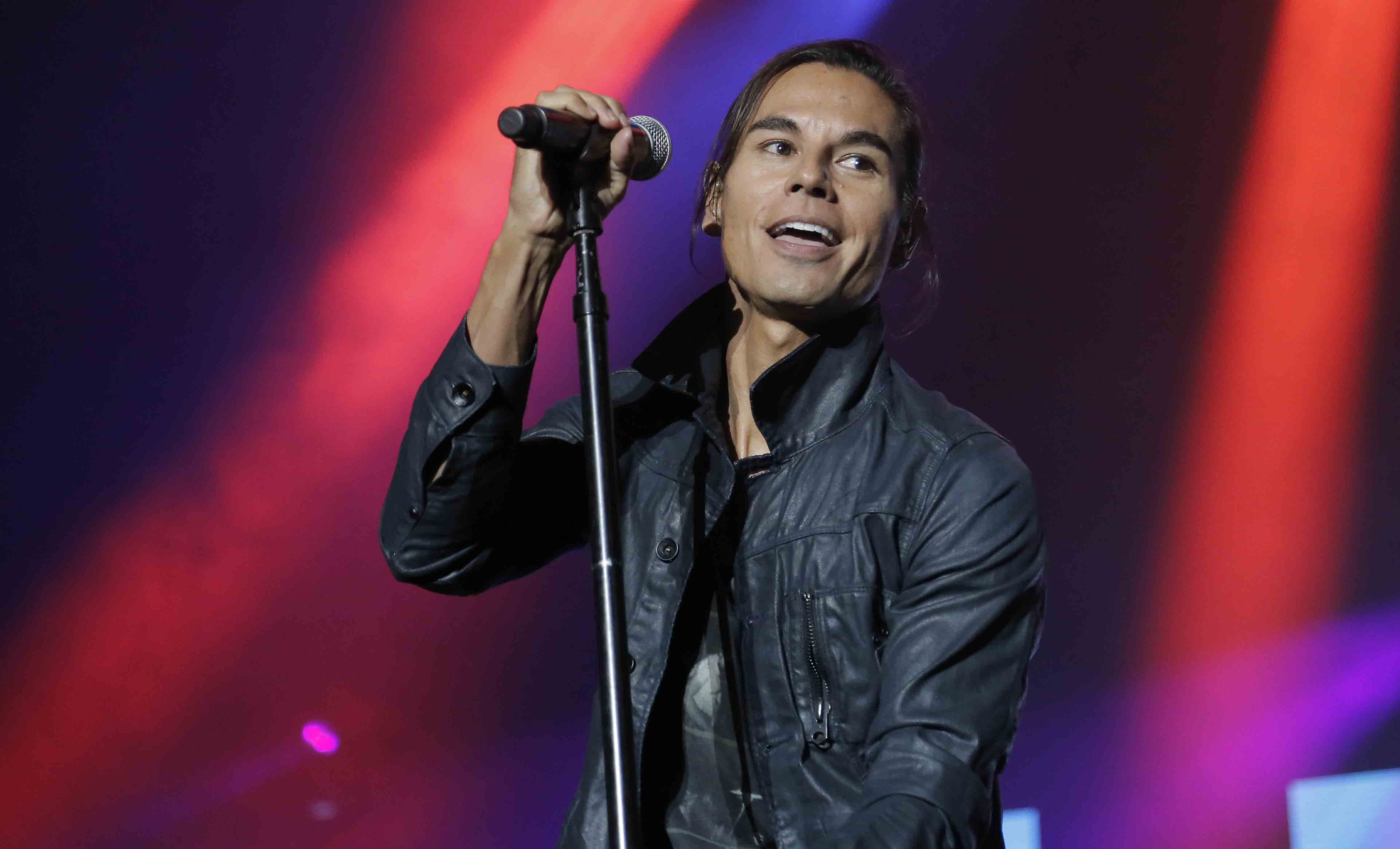 Julio José Iglesias: "De pequeños nos ponían monedas en las axilas para ...