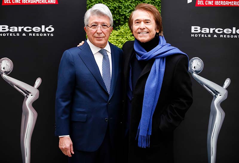 Premio de Honor de la VI: El premio definitivo que reconoce a Raphael ...