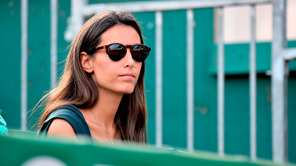 Ana Boyer: Así ha sido el primer paseo con su hijo recién nacido