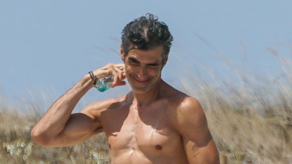 Jorge Fernández: El cuerpazo oculto del presentador a sus 47 años