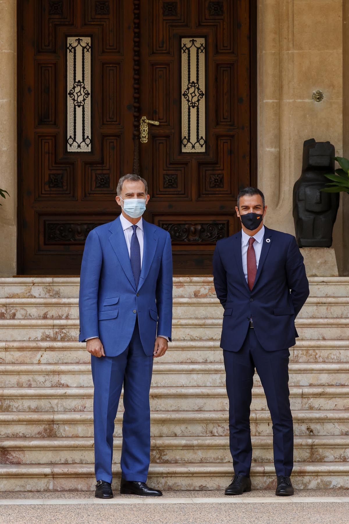 Felipe VI: la evolución en su calzado que marca la influencia de ...