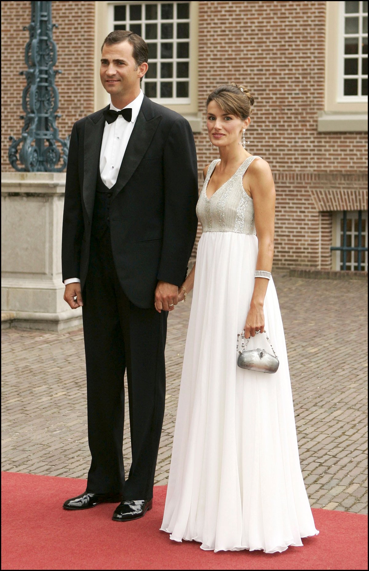 La Reina Letizia y Gigi Howard 'enamoran' a un príncipe (y no es don ...