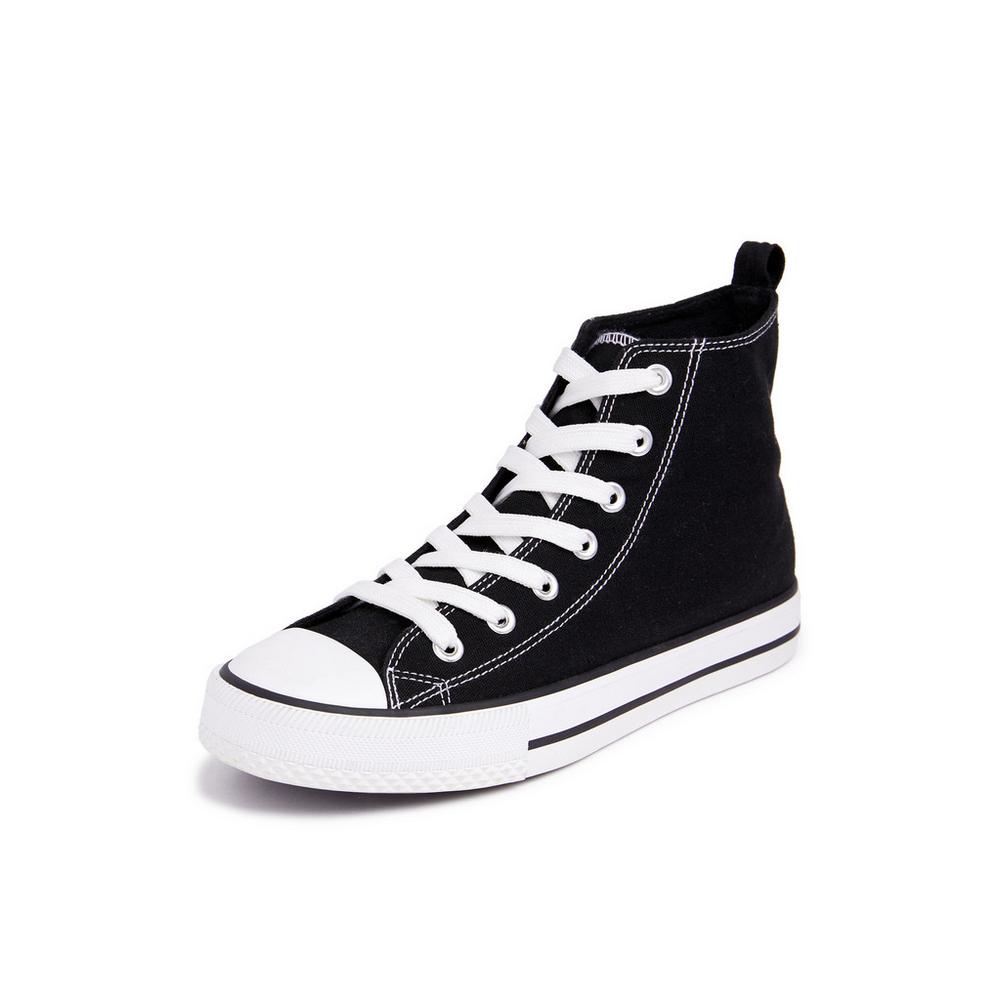 Primark vende las Converse de 6 euros que vas a querer tener esta primavera