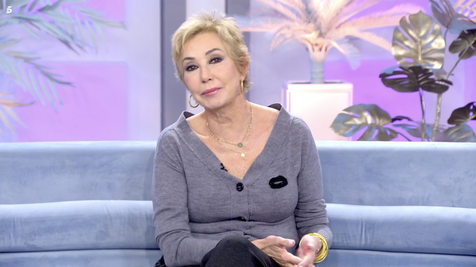 El favorecedor cambio de look de Ana Rosa Quintana