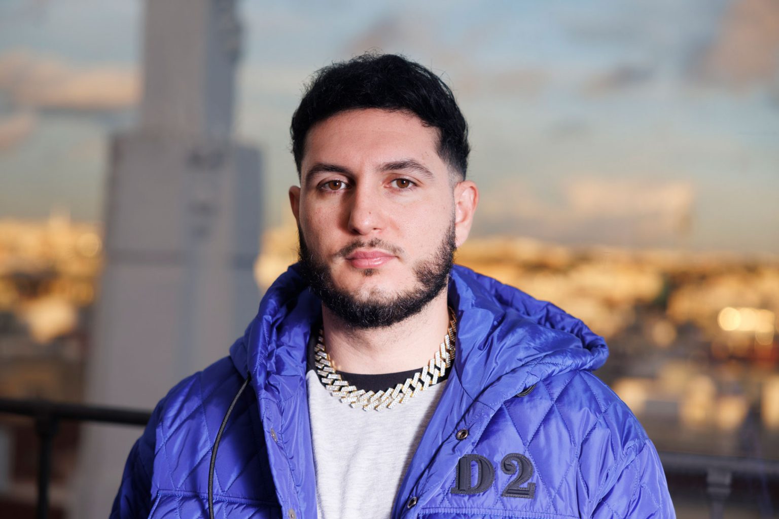 Omar Montes desafía la censura de Qatar: "¡Viva el amor libre!"