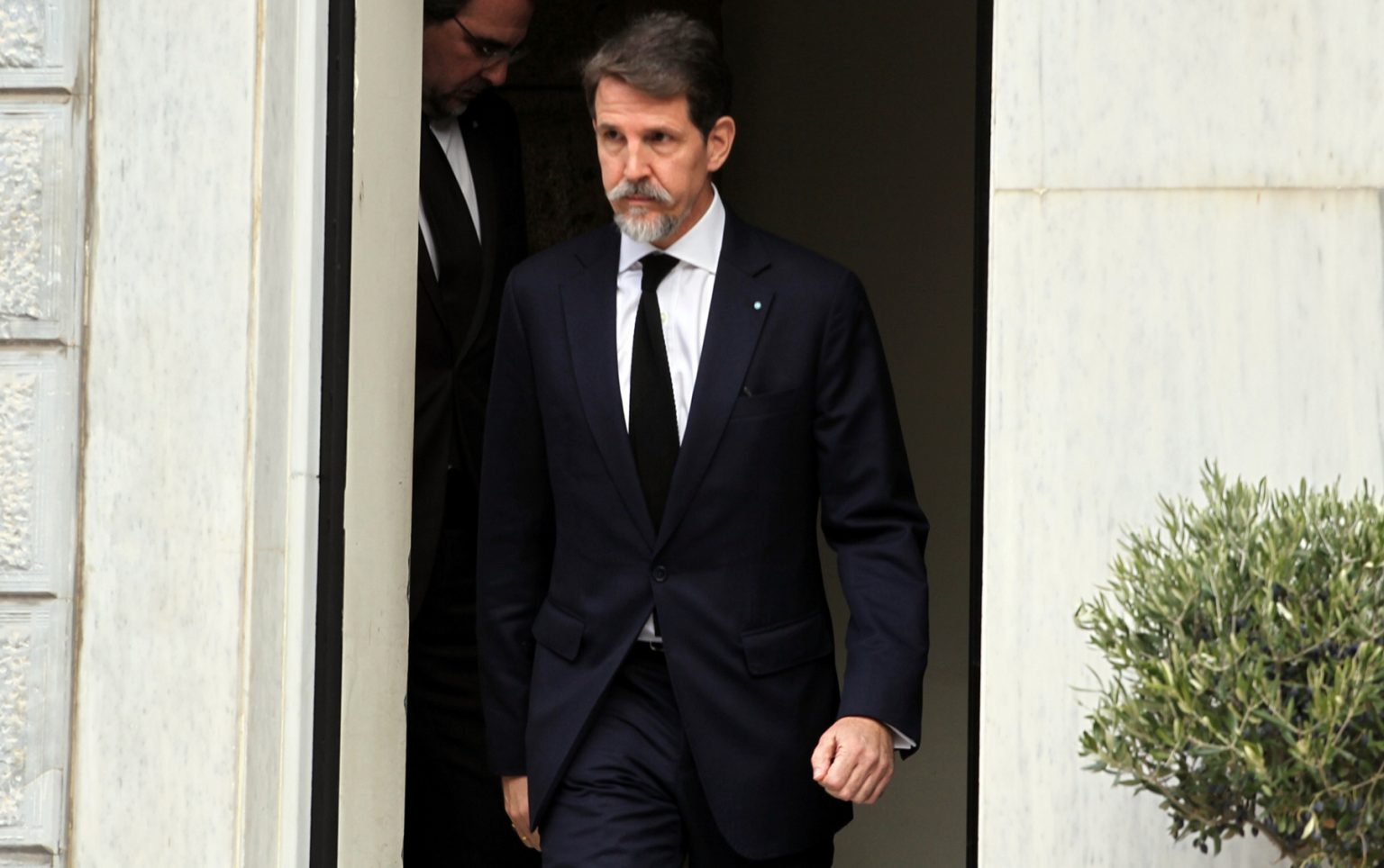 La tristeza de los hijos de Constantino de Grecia por la decisión sobre ...