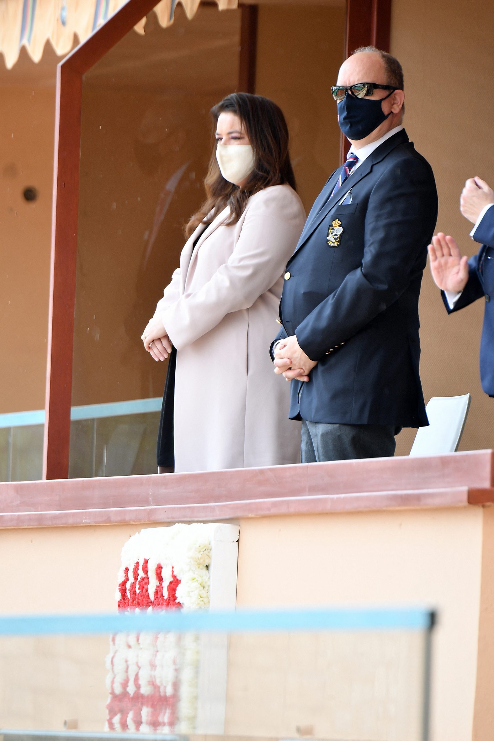 La mano amiga de Charlene de Mónaco entre las herméticas filas de los ...