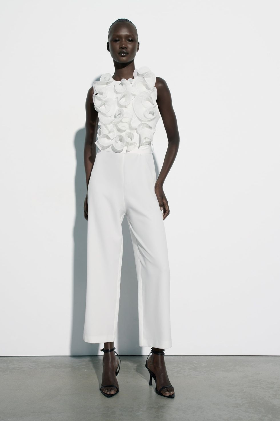 Zara tiene tu look ideal para ir a un evento primaveral o de verano: te ...