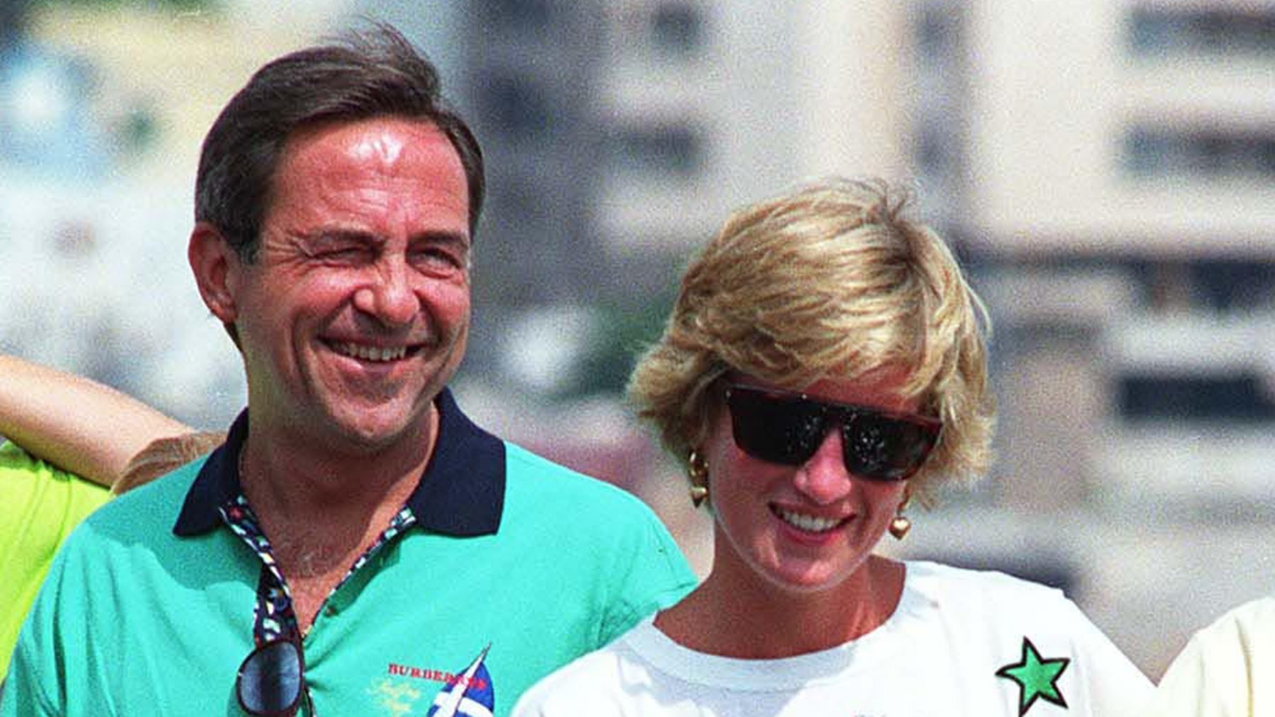 Las tarjetas 'picantes' de Diana de Gales a Constantino de Grecia