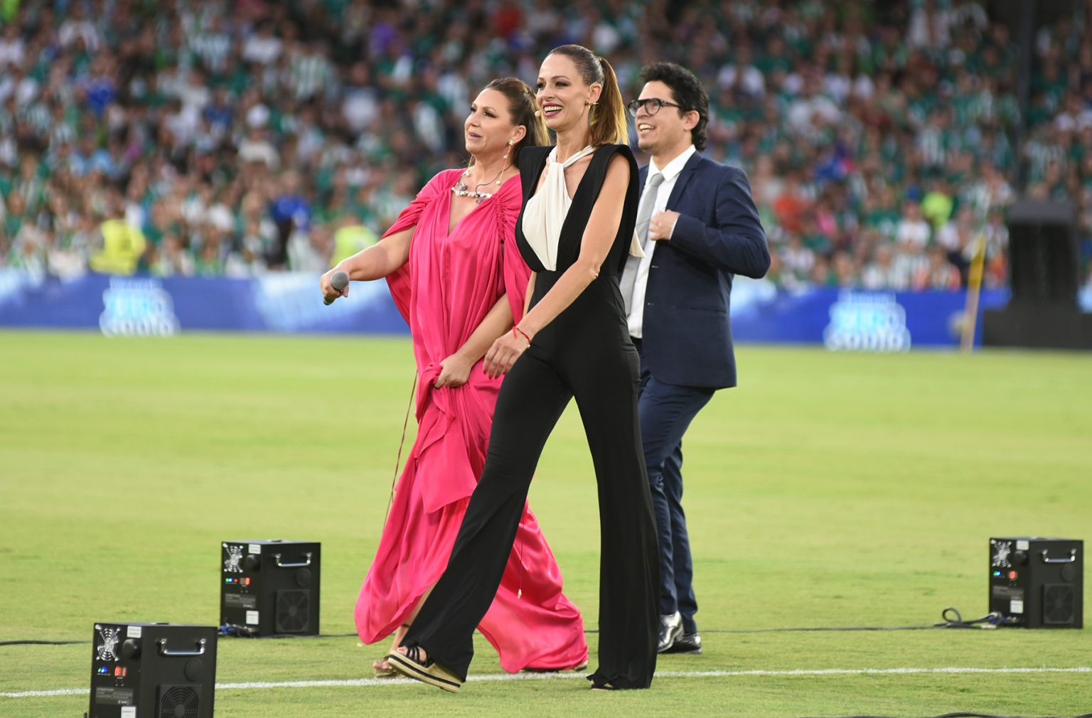 La emoción de Eva González o el orgullo de Vicky Martín Berrocal: las ...