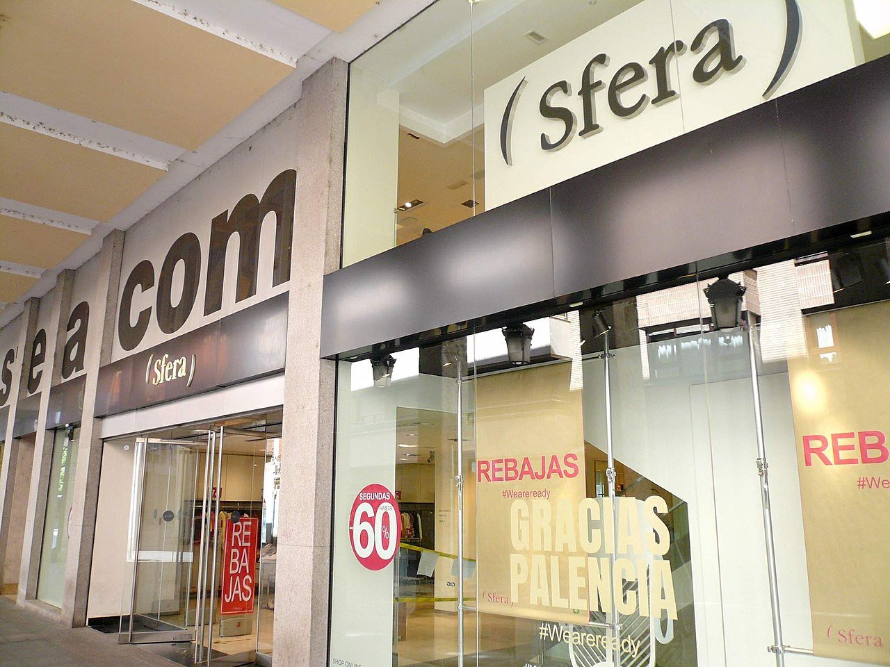 Las rebajas ya están en Sfera: echa un vistazo a estas 10 prendas, son ...