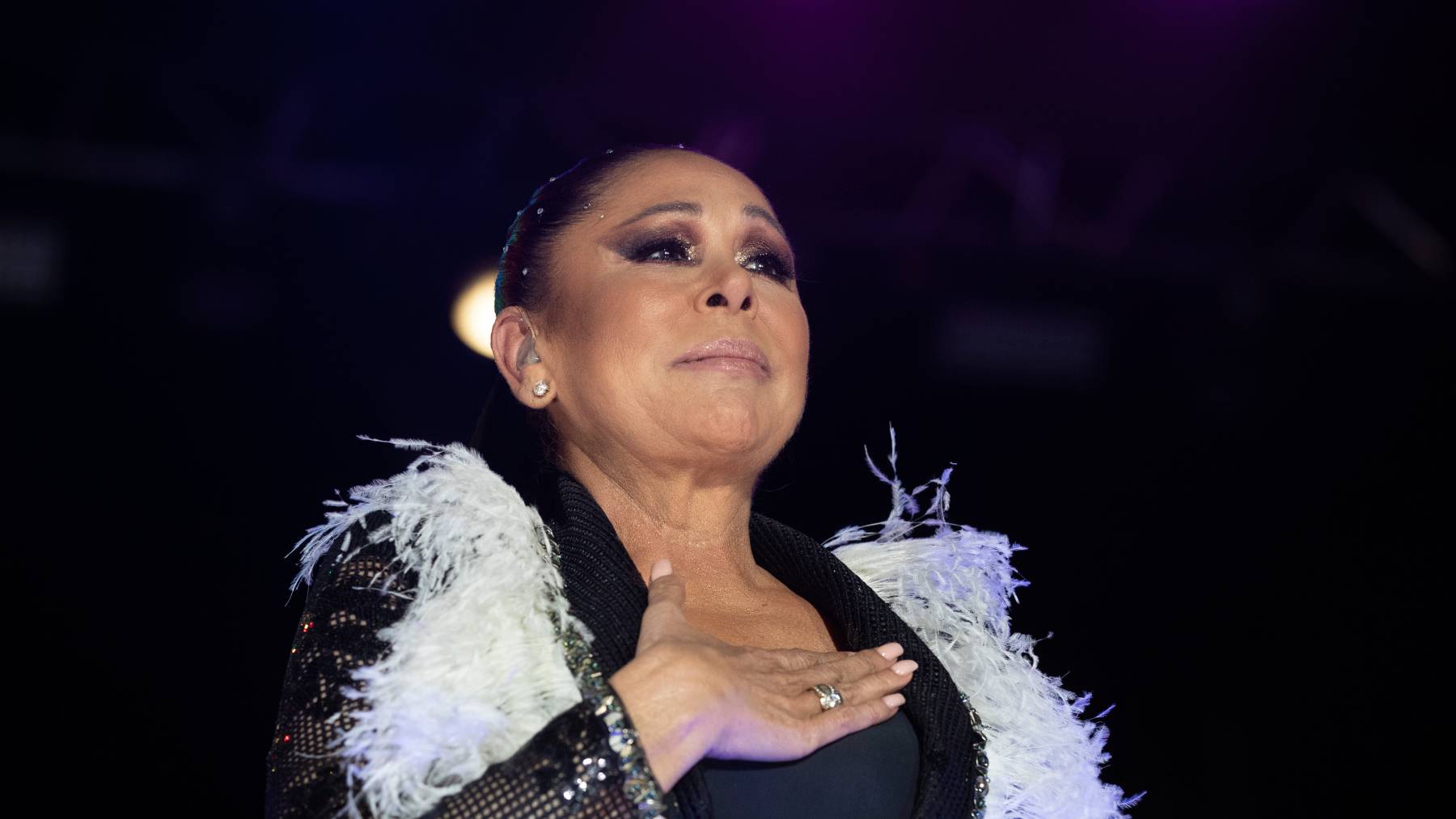 Isabel Pantoja, a punto de perder la visión de un ojo