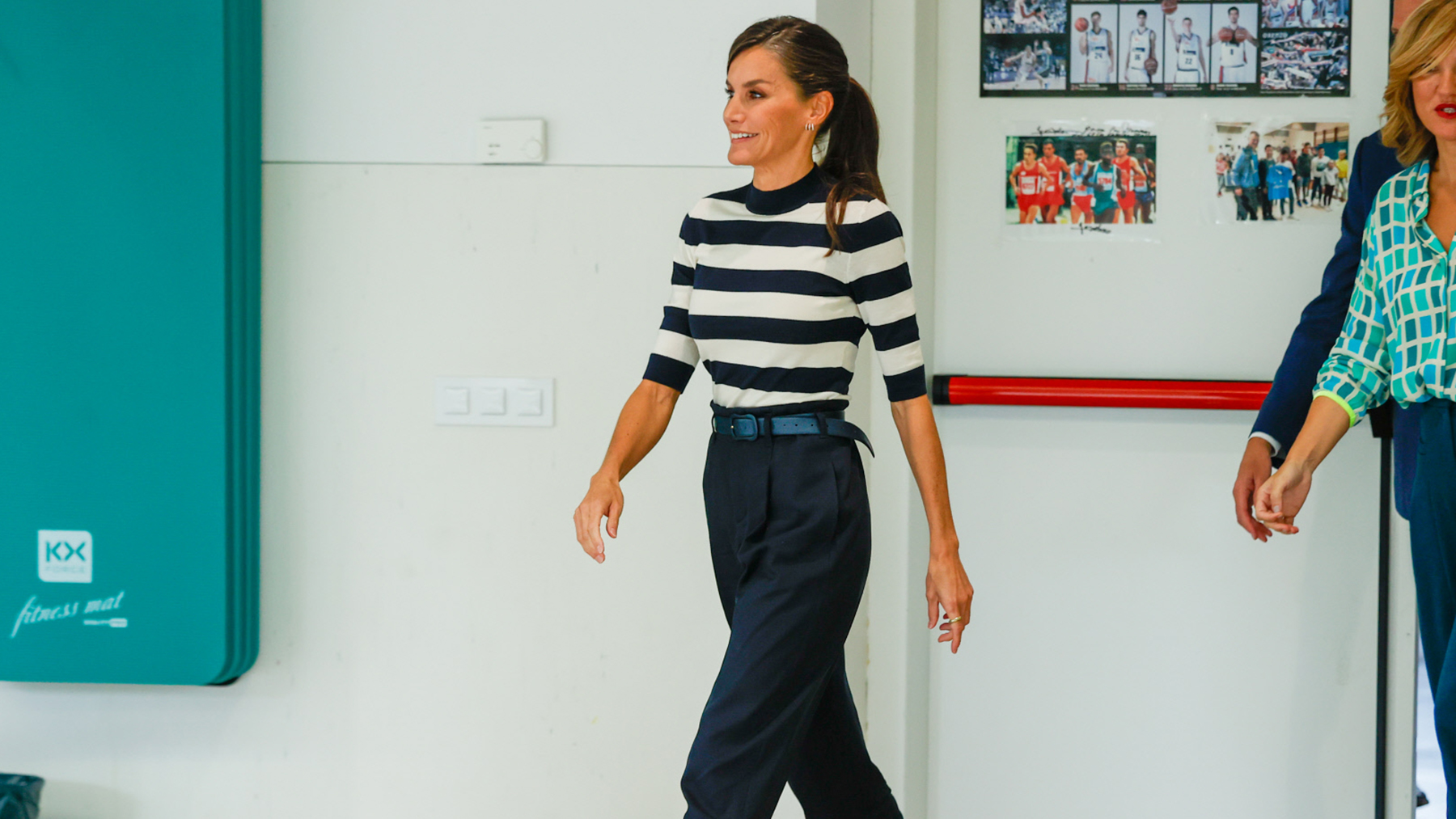 El 'look' parisino de Letizia que ha suavizado su accidentado aterrizaje