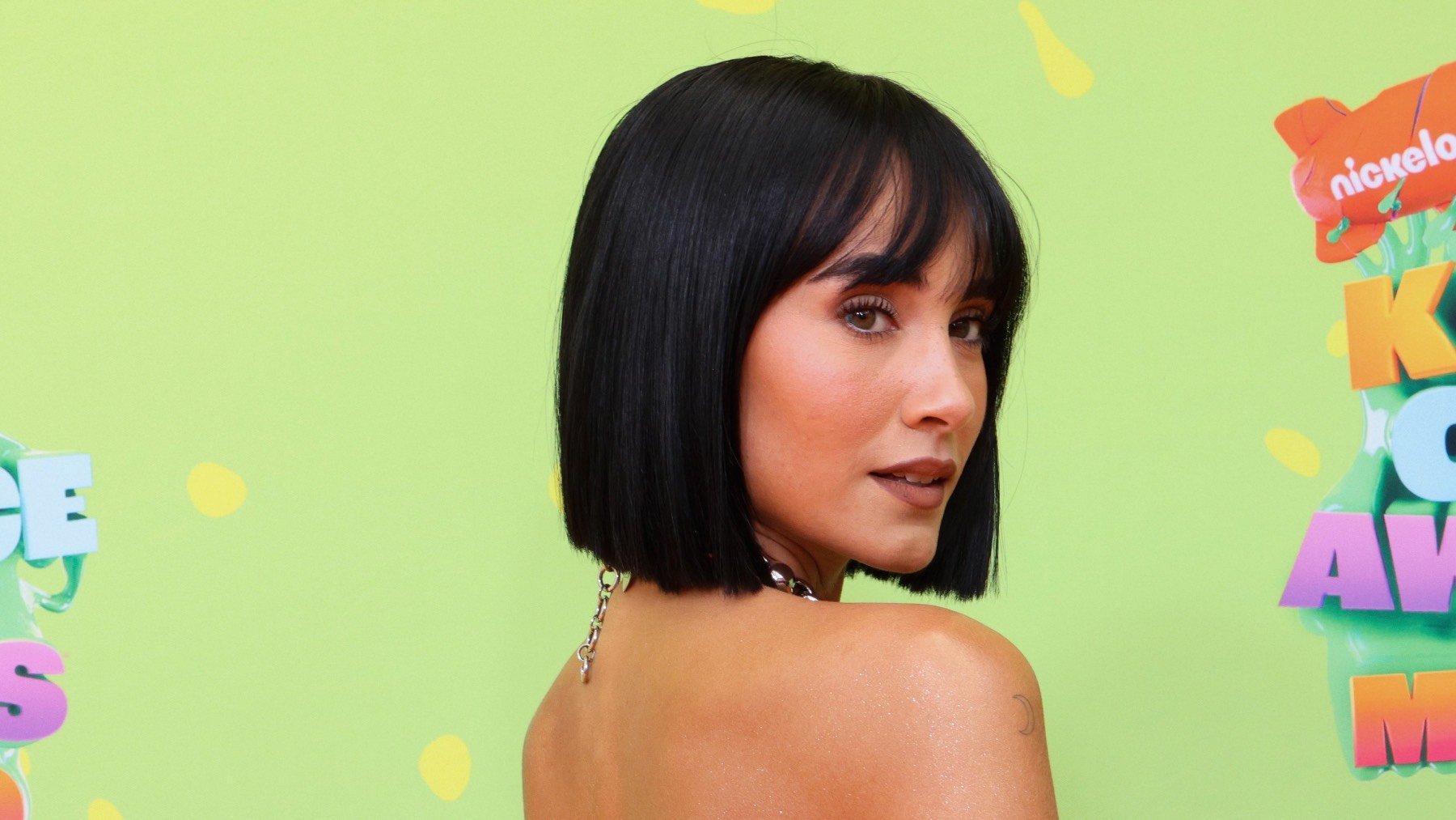 Aitana se emociona al lanzar un importante mensaje en pleno concierto