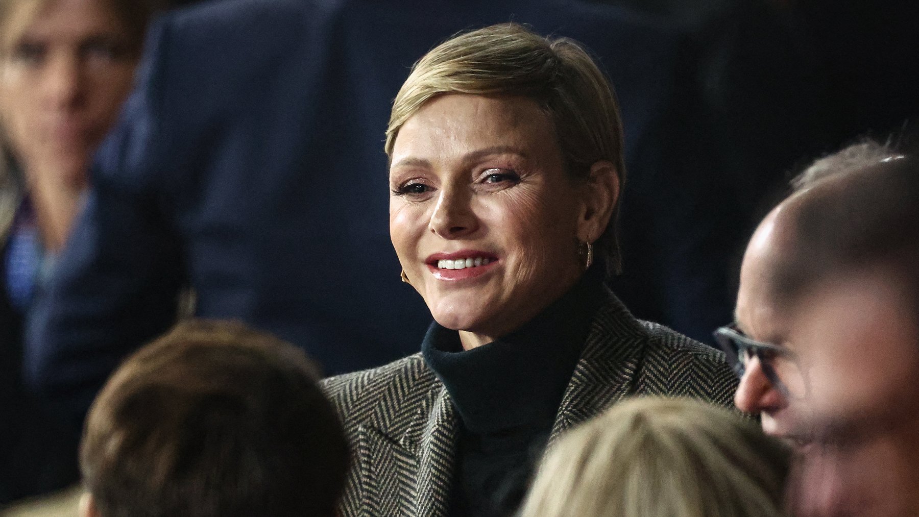 Charlene se 'desmelena' al lado del príncipe Alberto