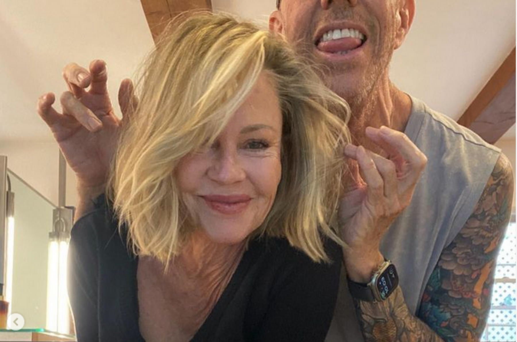 El antes y el después del cambio de look de Melanie Griffith a los 66 años