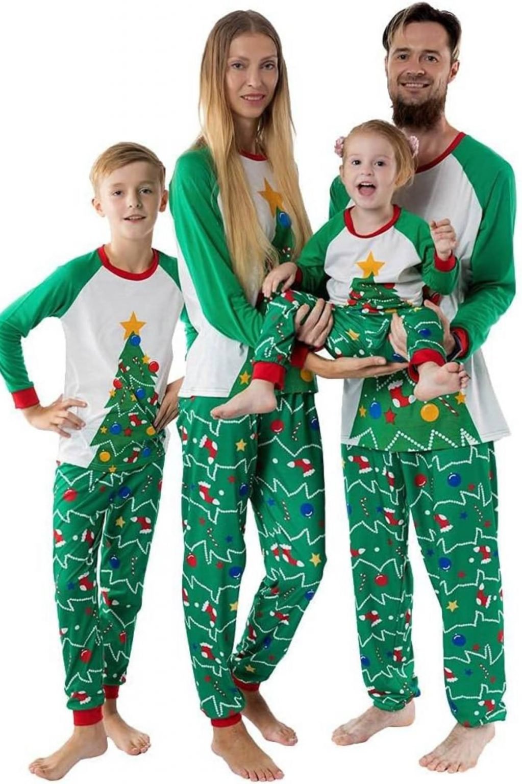 Los 10 pijamas navideños perfectos para lucir a juego en familia