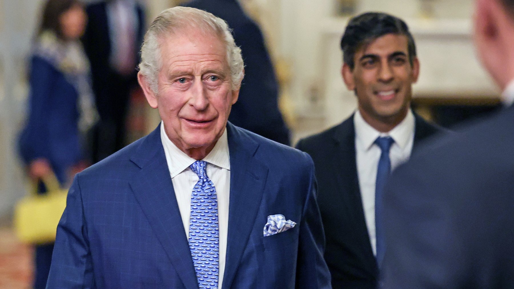 El rey Carlos III abre al público las puertas del balcón de Buckingham