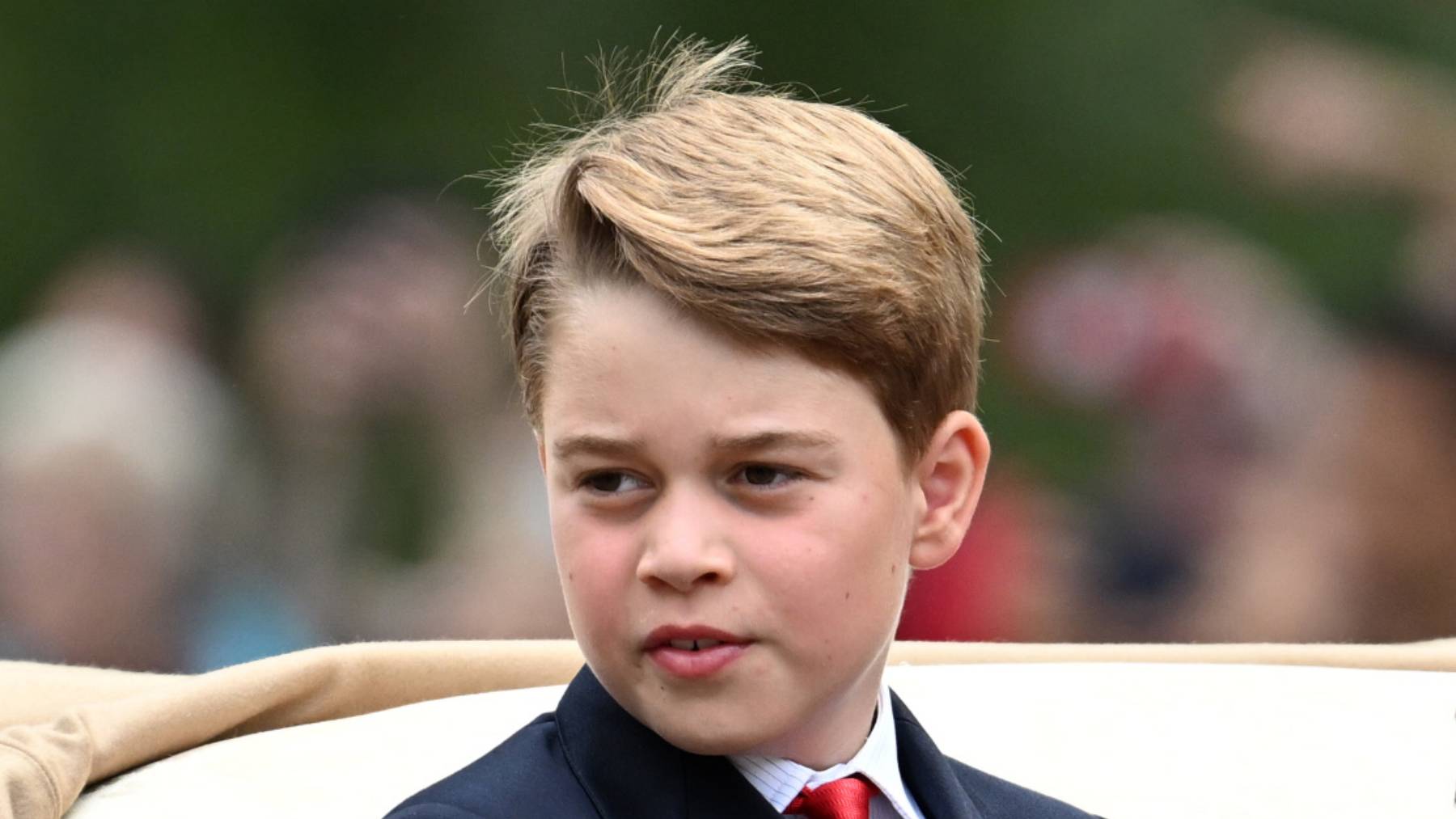 El asombroso parecido del príncipe George con el rey Carlos de joven