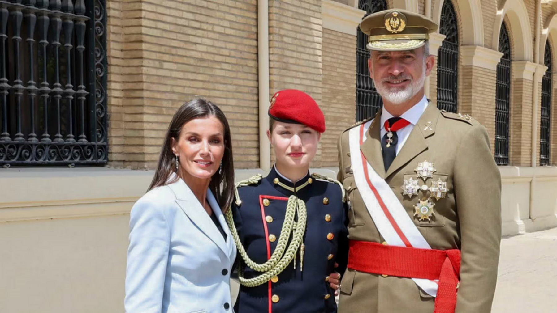 Los Reyes Felipe y Letizia se reencuentran con la princesa Leonor en ...