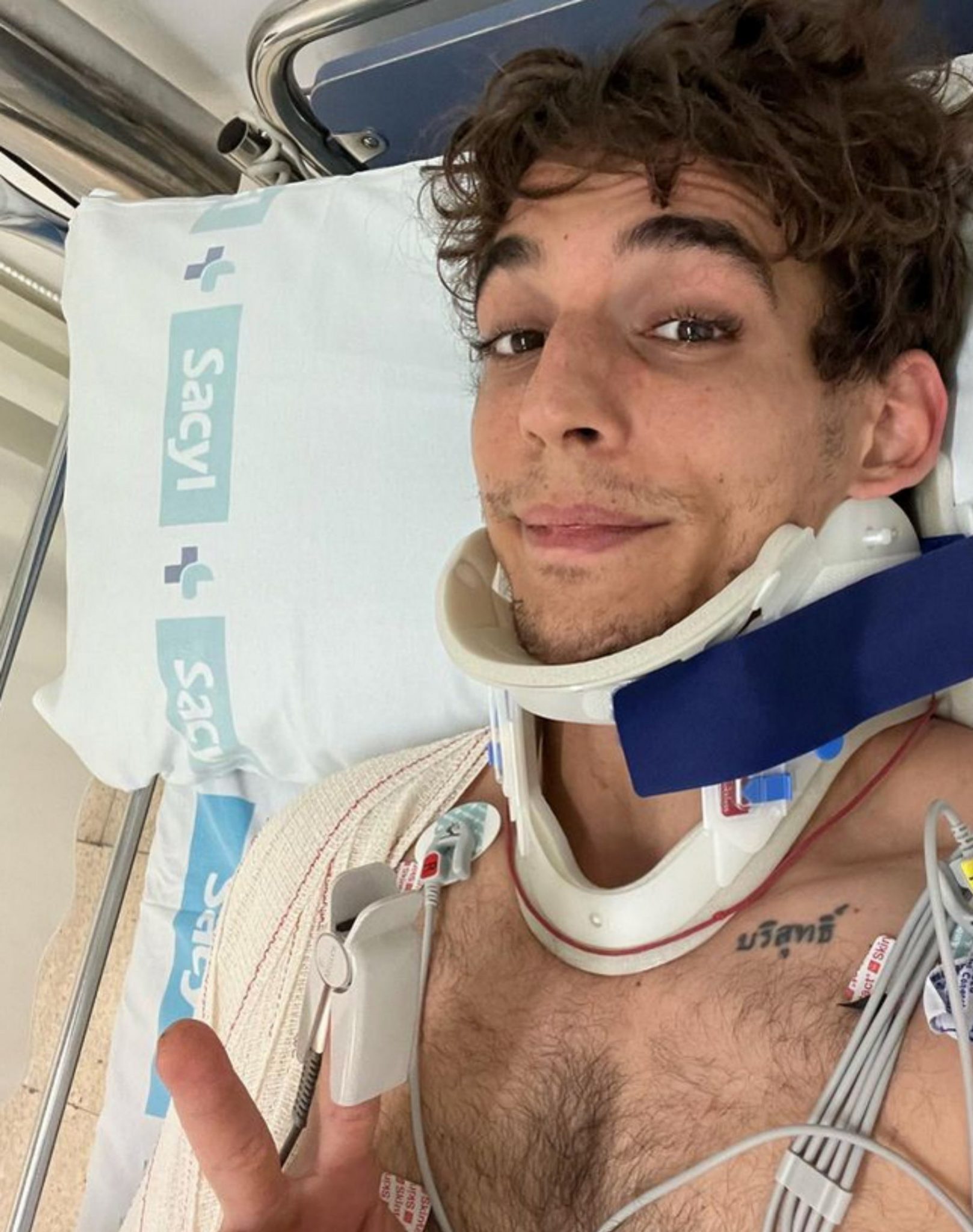 La impactante foto de Miguel Herrán en el hospital tras su accidente de ...