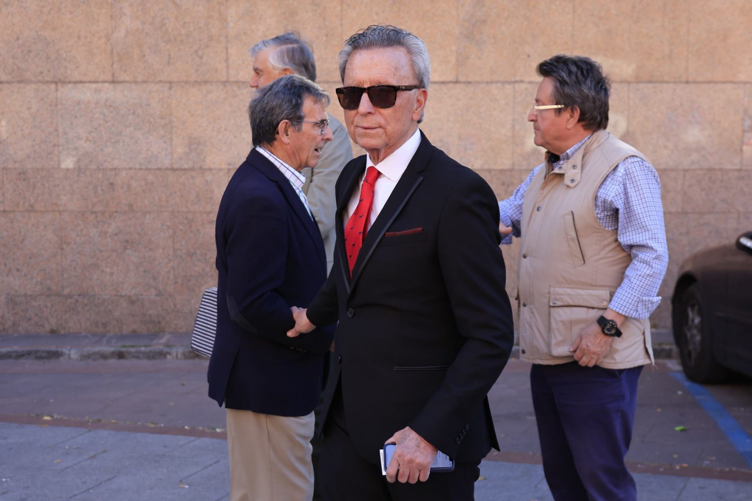 De José Ortega Cano a Ramón García: los famosos pasan el fin de semana ...