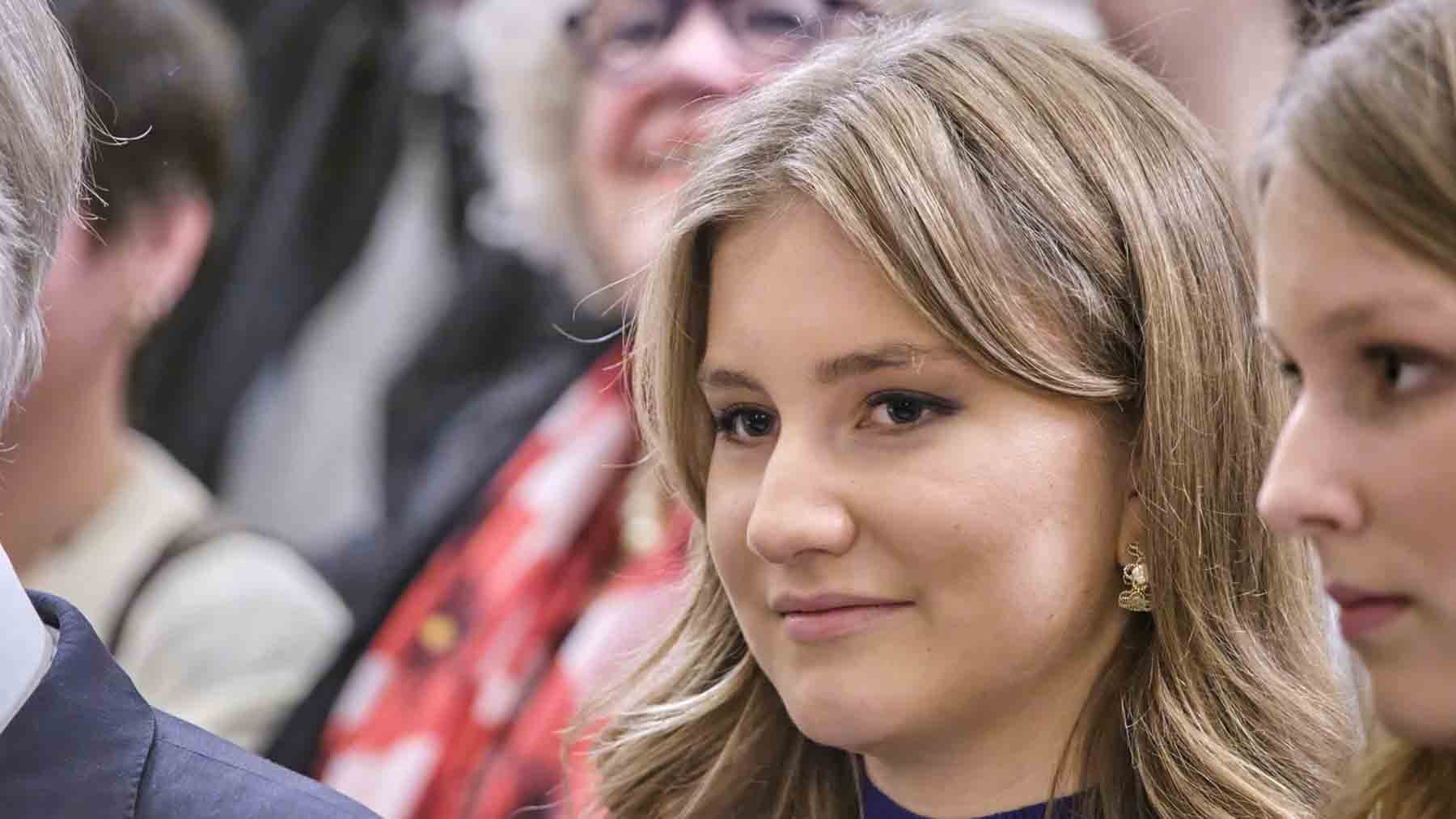 Elisabeth de Bélgica se gradúa en Oxford y se prepara para Harvard