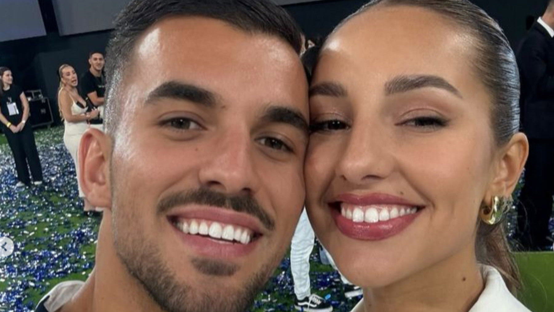 Dani Ceballos y Luna Serrat confirman su relación lanzando un bonito ...