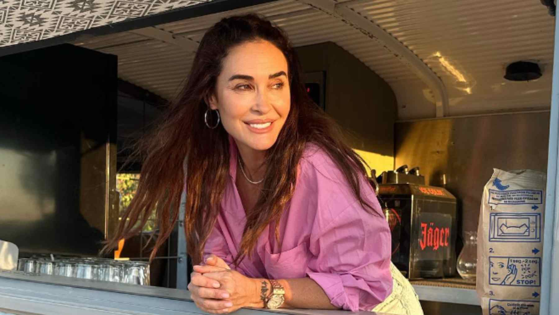 Vicky Martín Berrocal, sin maquillaje y de fiesta con Gerard Butler en ...